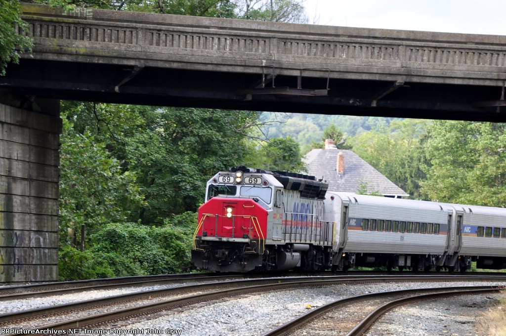 P844-02 with MARC 69 (GP40WH-2) ex-CR 3051 (GP40), PC 3051 (GP40), NYC 3051 (GP40)